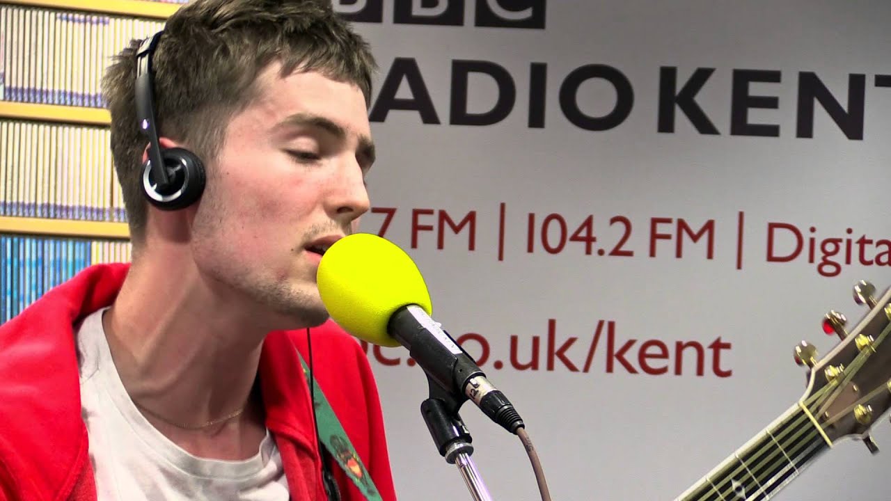 BBC Introducing in Kent session: Will Joseph Cook - Steets of Paris ...