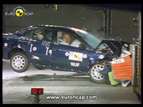 Euro NCAP _ Honda Accord _ 2000 _ Crash test - YouTube