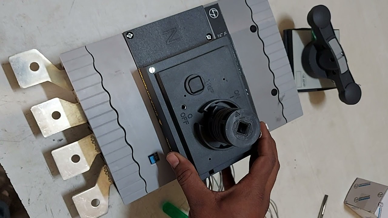 How to assemble mccb accessories L&T #LTMCCB630A4P#DSINE#MCCB#SHUNTCOIL ...