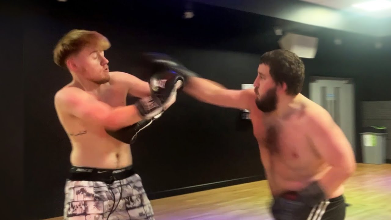 MMA/Boxing crazy Brother FIGHT | Luke VS Ellis | GFC - YouTube