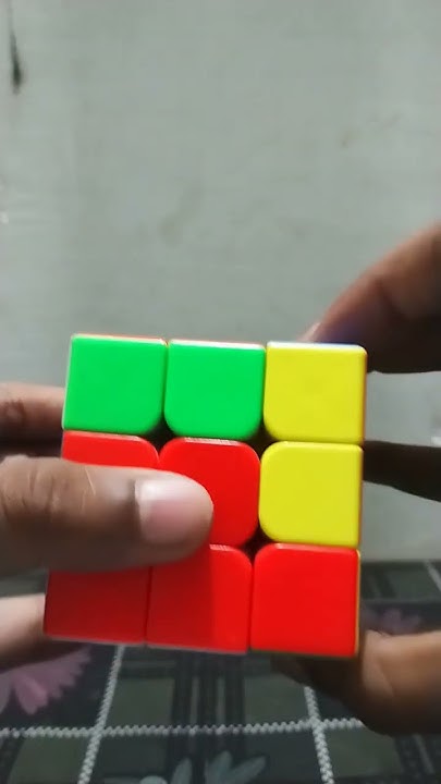 Rubik's cube solving on loop in trend #loop #subscribe #rubickcube #viral #cubing - YouTube