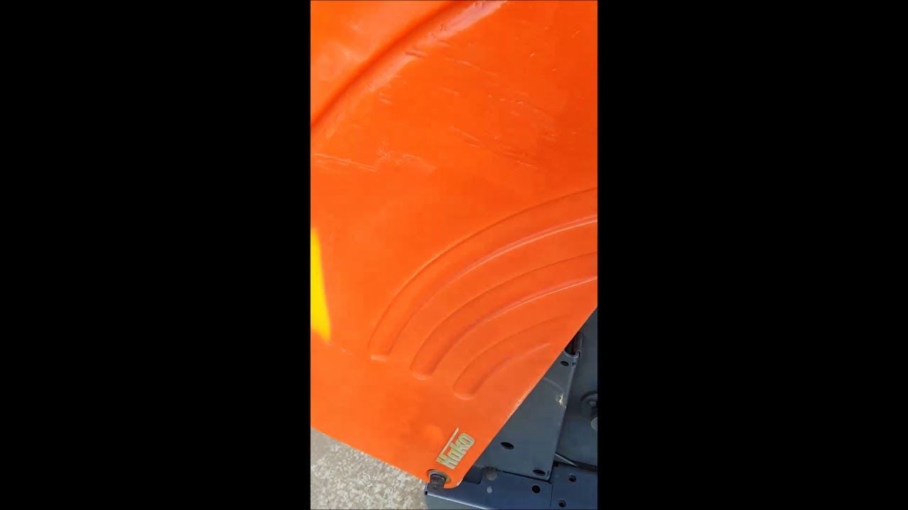 Ride on sweeper Hako Jonas 900 E, cap 7200 m2 per hour - YouTube