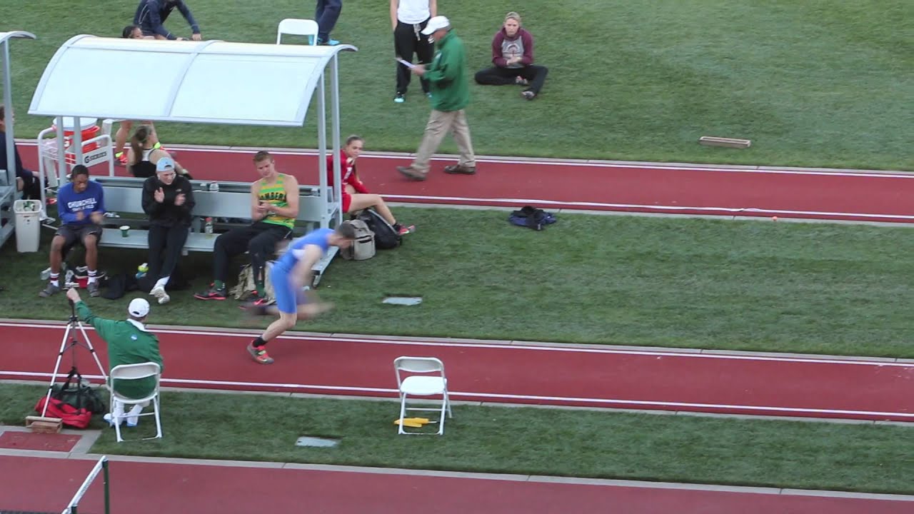 Harrison Schrage triples at the 2015 Oregon Relays - YouTube