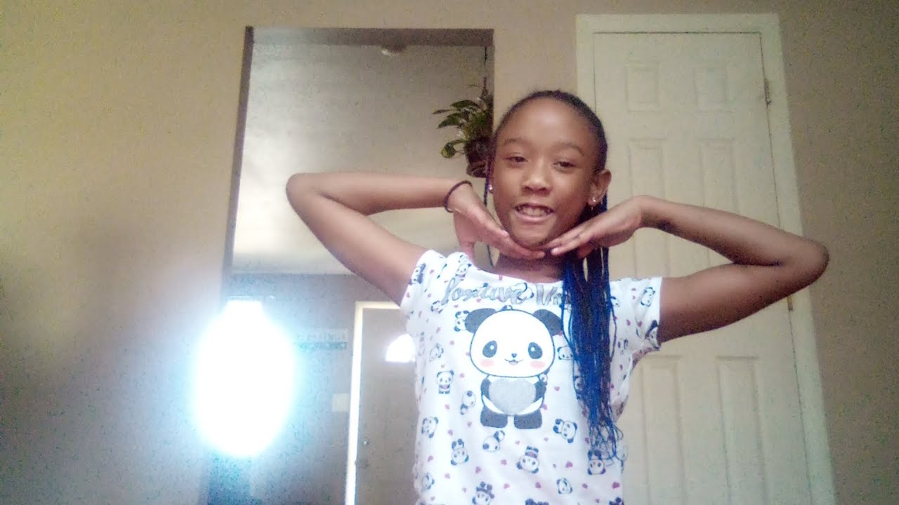 learn how to do a cartwheel and round off 😄 - YouTube