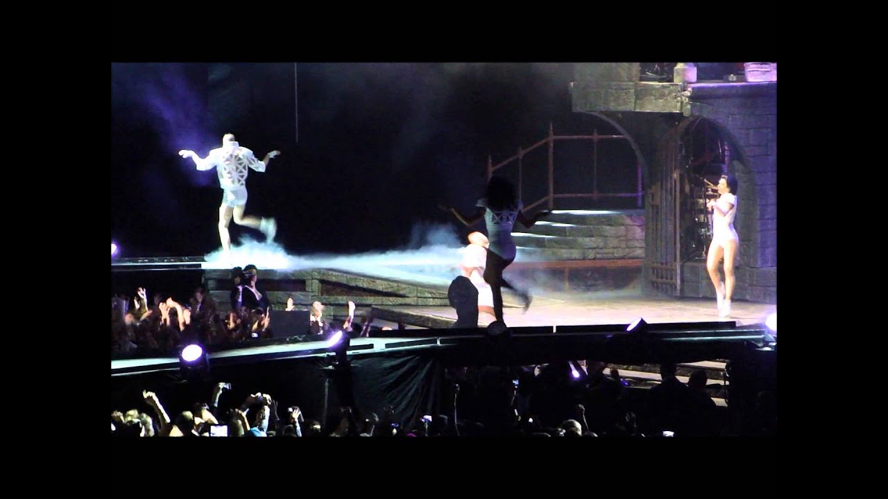 Lady Gaga Bad Romance LIVE in Moscow - YouTube