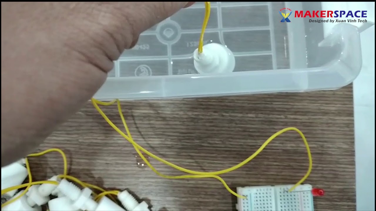 How is a Tank level water sensor work? - YouTube