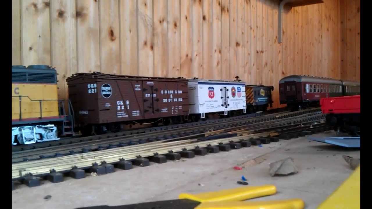 G Scale USA Trains GP7 and GP30 (Union Pacific) - YouTube