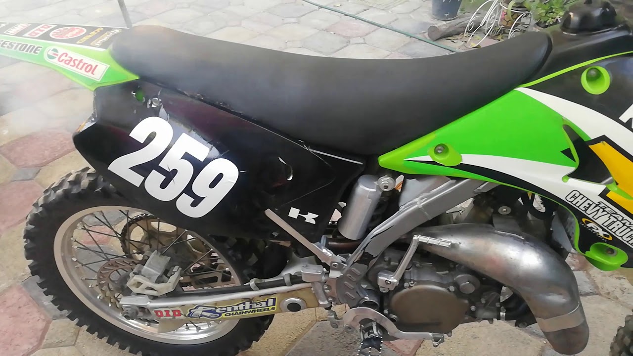 Kawasaki kx 125 2t 2004 - YouTube