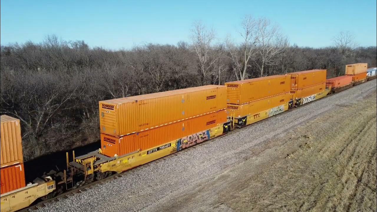 Westbound NS 7703/BNSF 637 Warbonnet, Intermodal Train, "Cherokee Sub" Tulsa, OK, 2-18-2022 ...