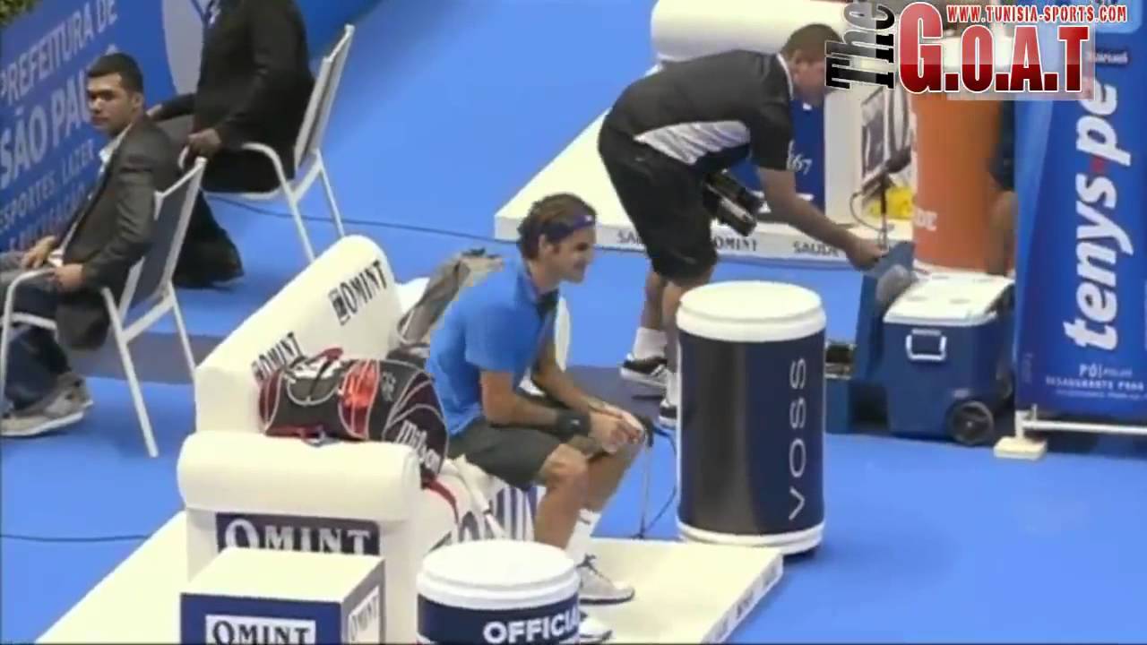 Roger Federer Dance .. Gillette Federer Tour (HD) - YouTube