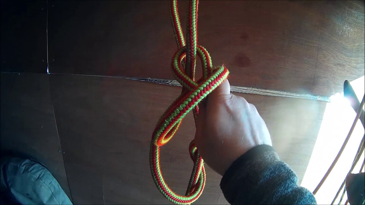 Tying Running Bowline One Handed - YouTube