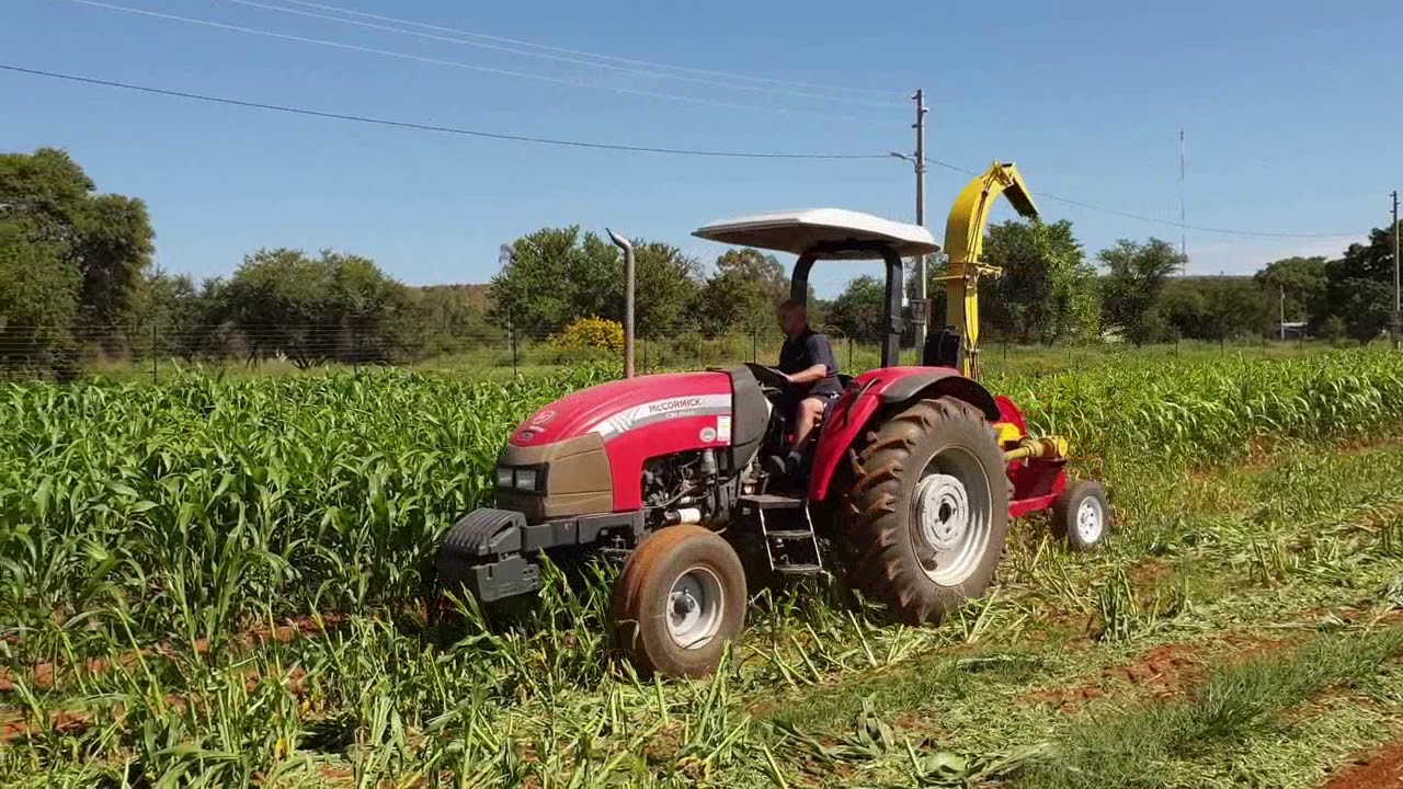 Double Chop Forage Harvester DS 540 - YouTube