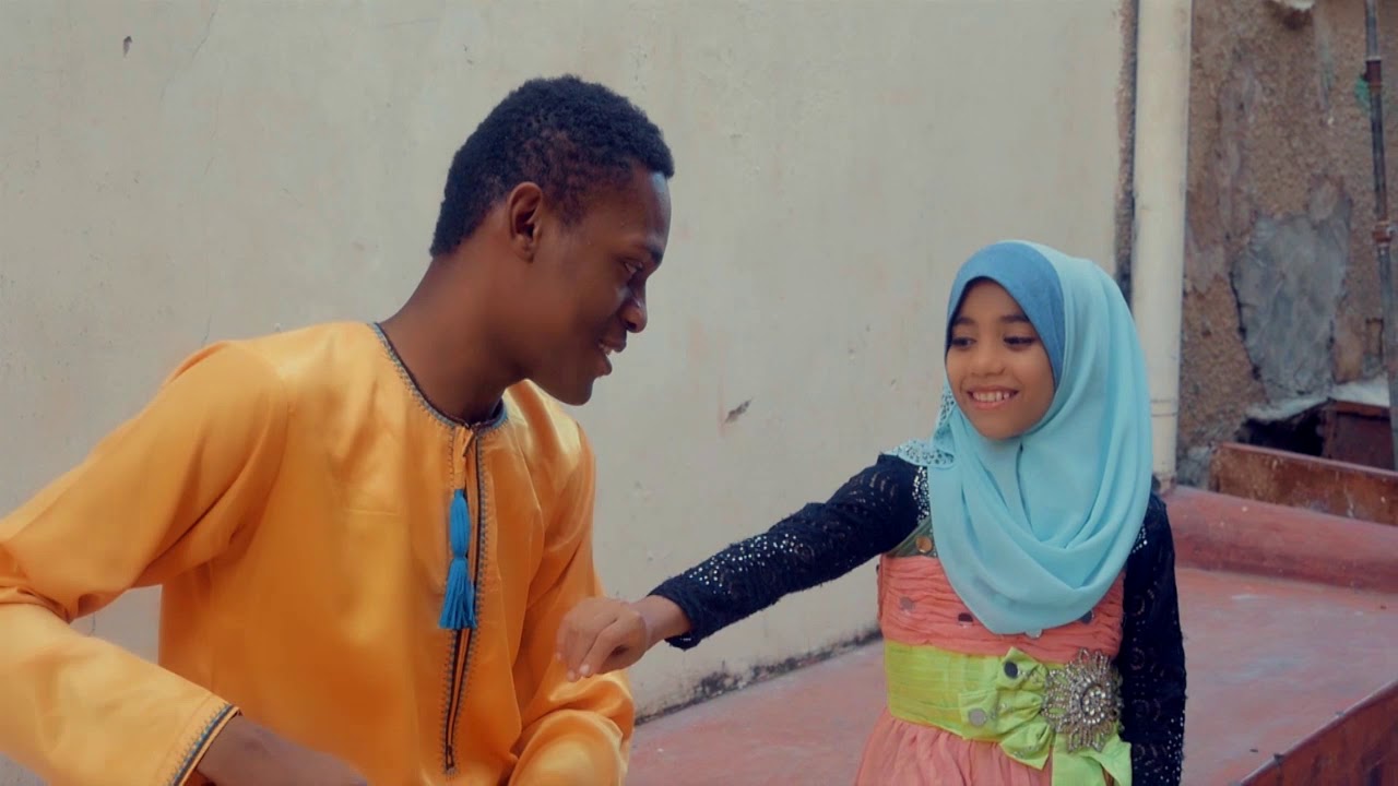 Eid mubarak Hashyat kid-Official video - YouTube