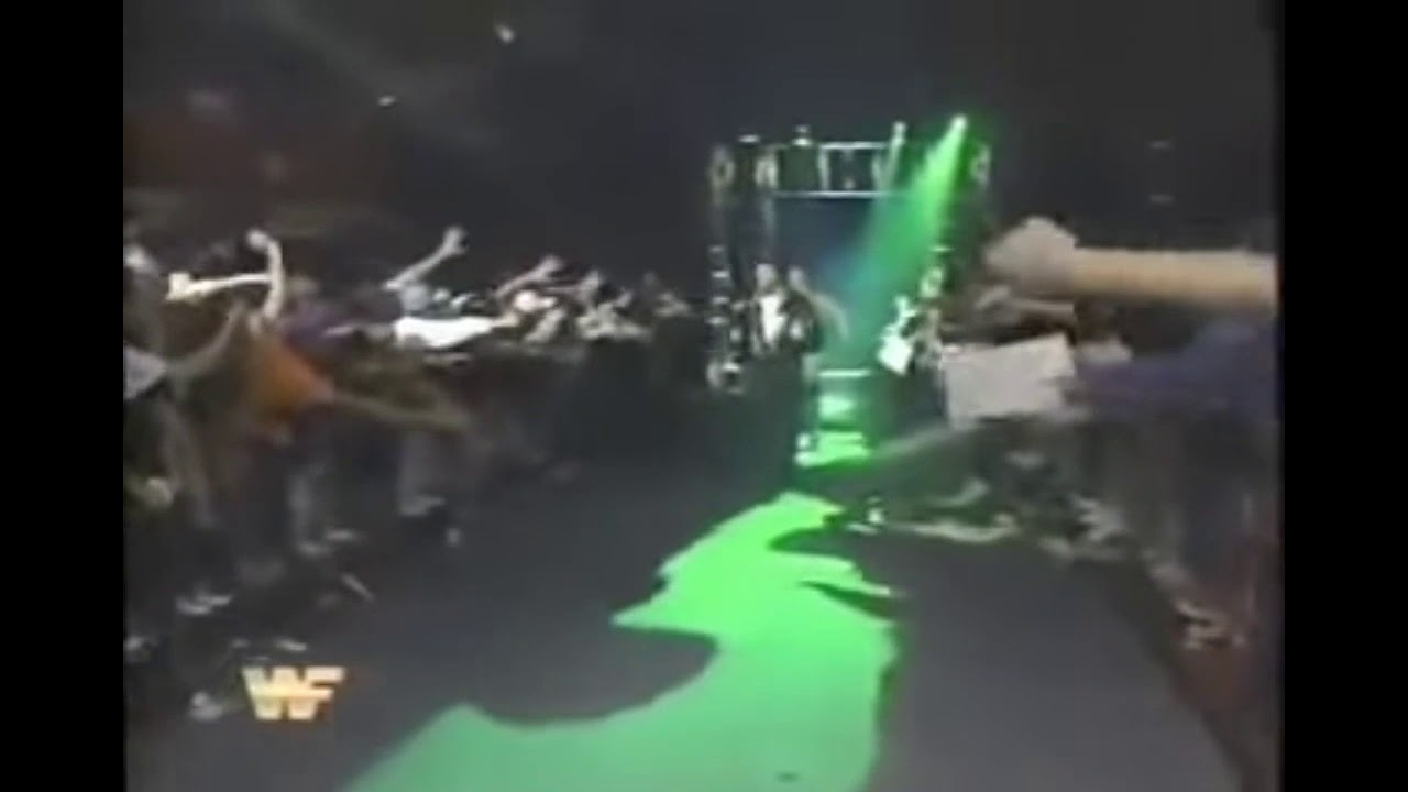 King Kong Bundy vs Jobber Aaron Ferguson WWF Action Zone 1994 - YouTube
