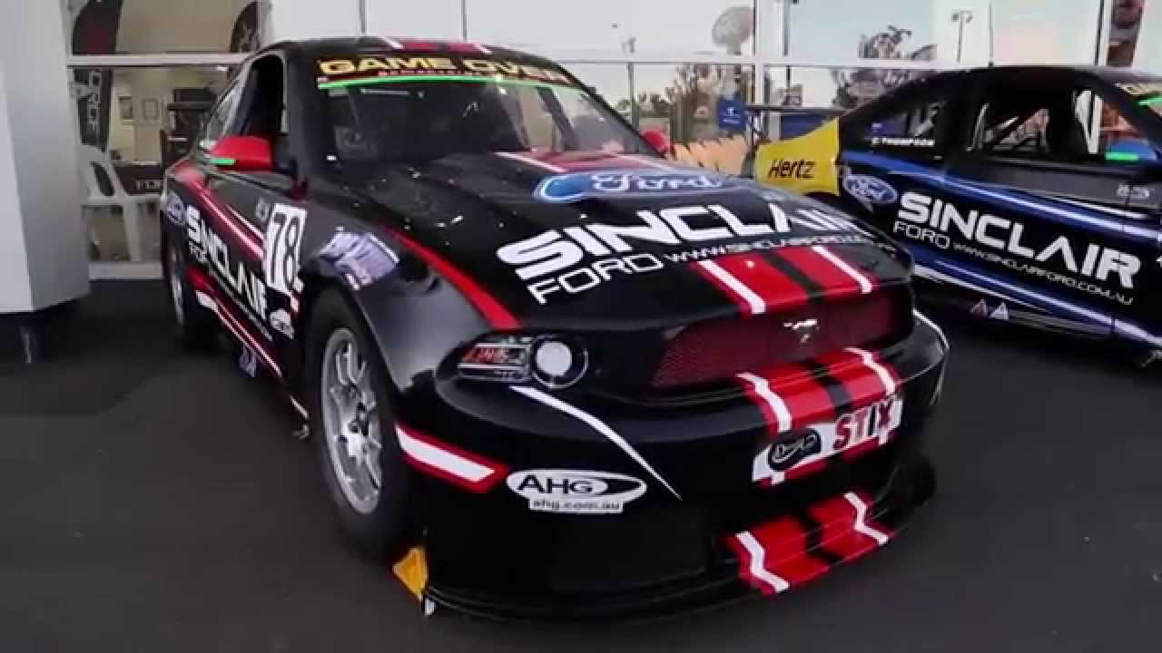 Sinclair Ford Mustang Night - YouTube