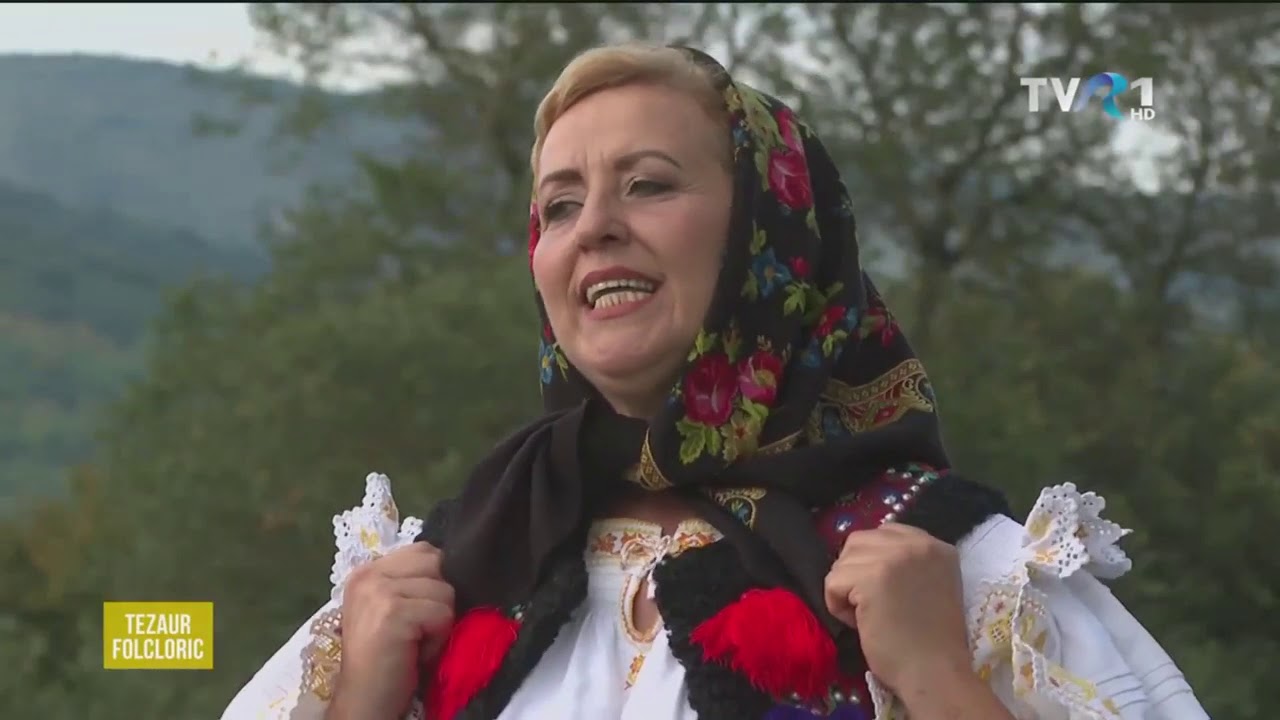 Grupul Iza,, Scrie-as carte mindrului,,, Tezaur folcloric 2020 - YouTube