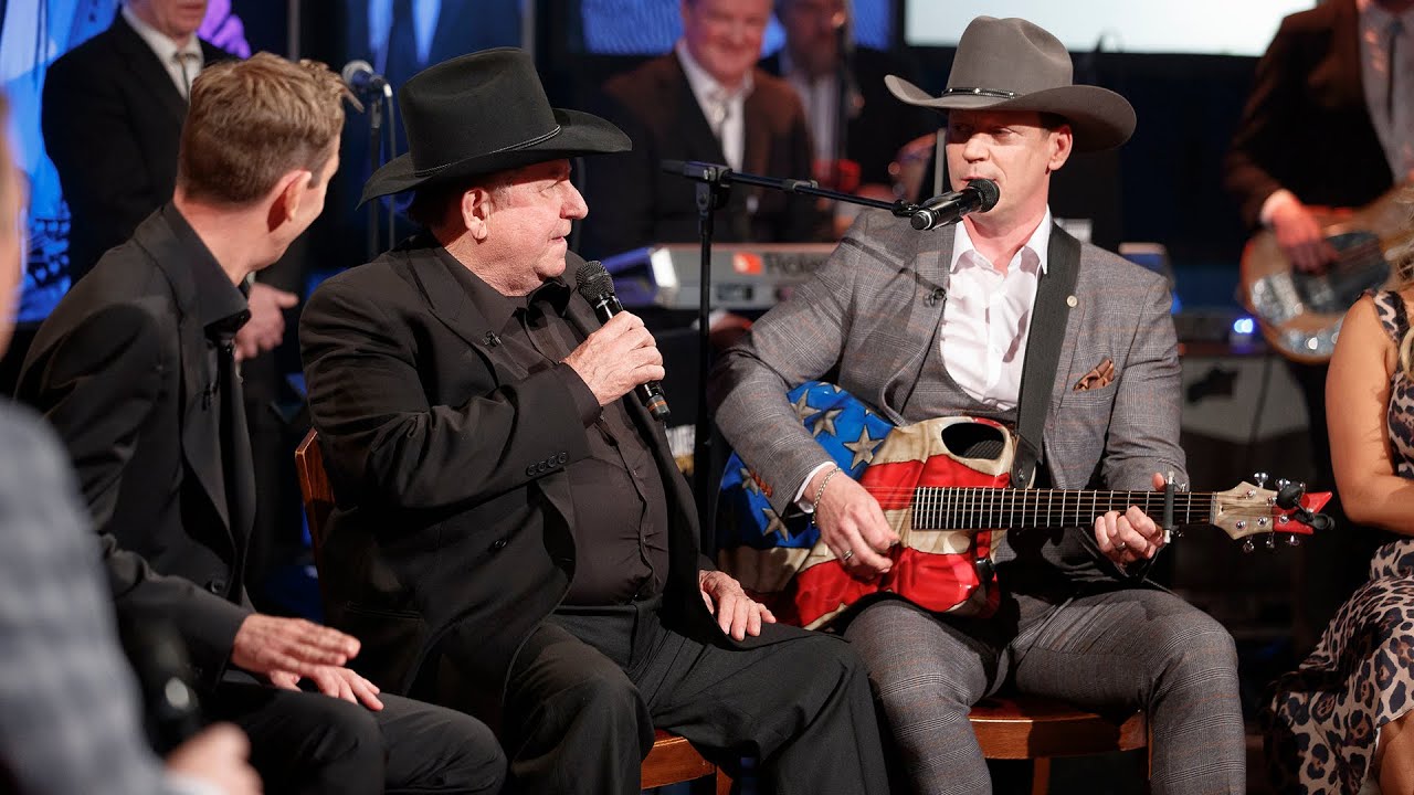 Robert Mizzell & Dad Richard – “I Walk The Line” | The Late Late Show ...