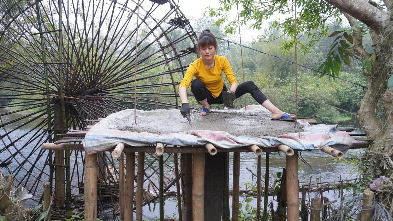 Build a concrete hut next to the stream - Build foundation pillars and ...