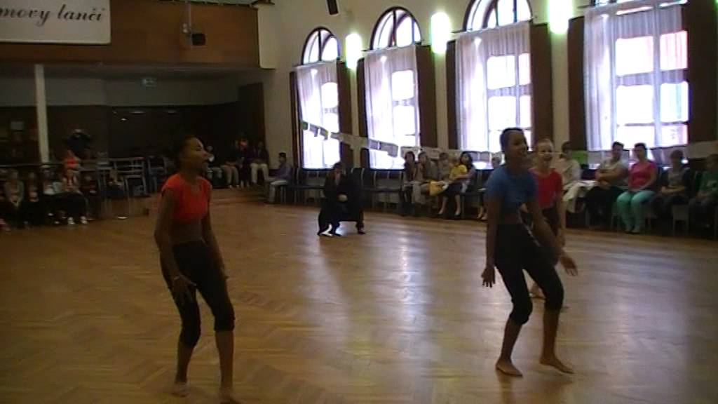 Domovy tančí 2014 - 3. místo Moderní tanec - DD Krnsko - YouTube