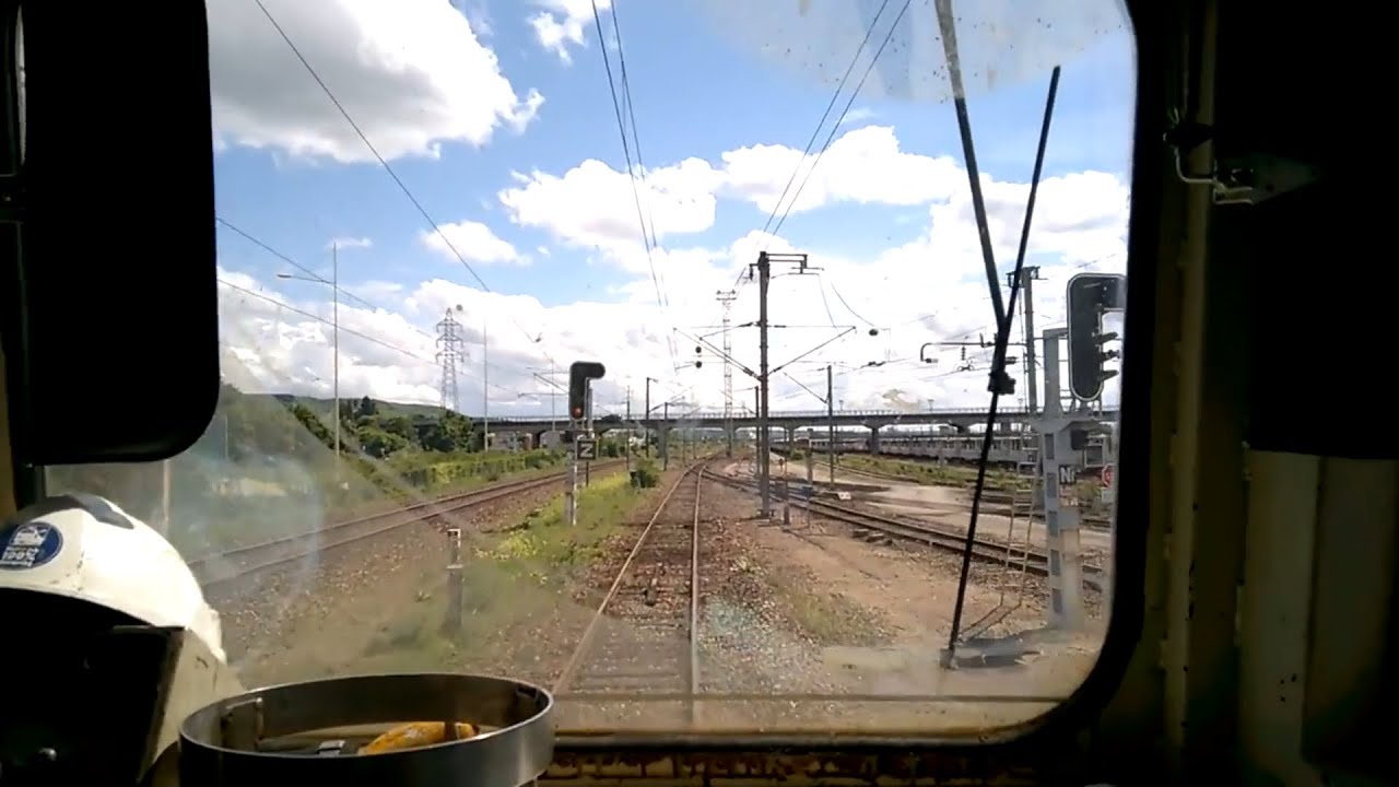 De Rouen RD au cimetière de Sotteville en Class 66123 - YouTube