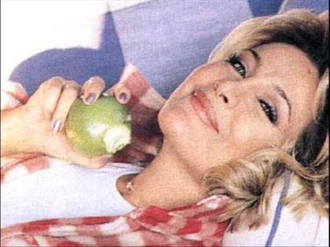 Emel Sayın Seni Kırda Görmüşler-Köprüler Yaptırdım