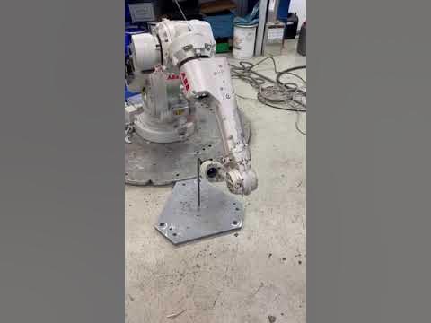 Tool Center Point (TCP) ABB robot #aragonrobotics - YouTube