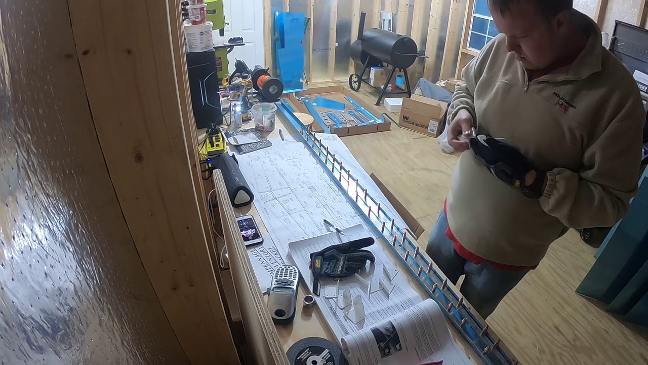 RV8 Empennage Kit - Horizontal Stabilizer Rear Spar Assembly - YouTube