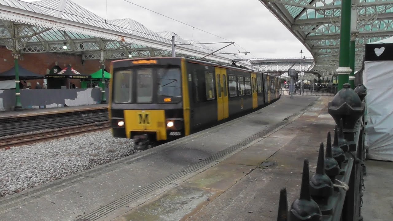 Tynemouth Station & Markets Plus Tyne & Wear Metro Trains - 4th Feb ...