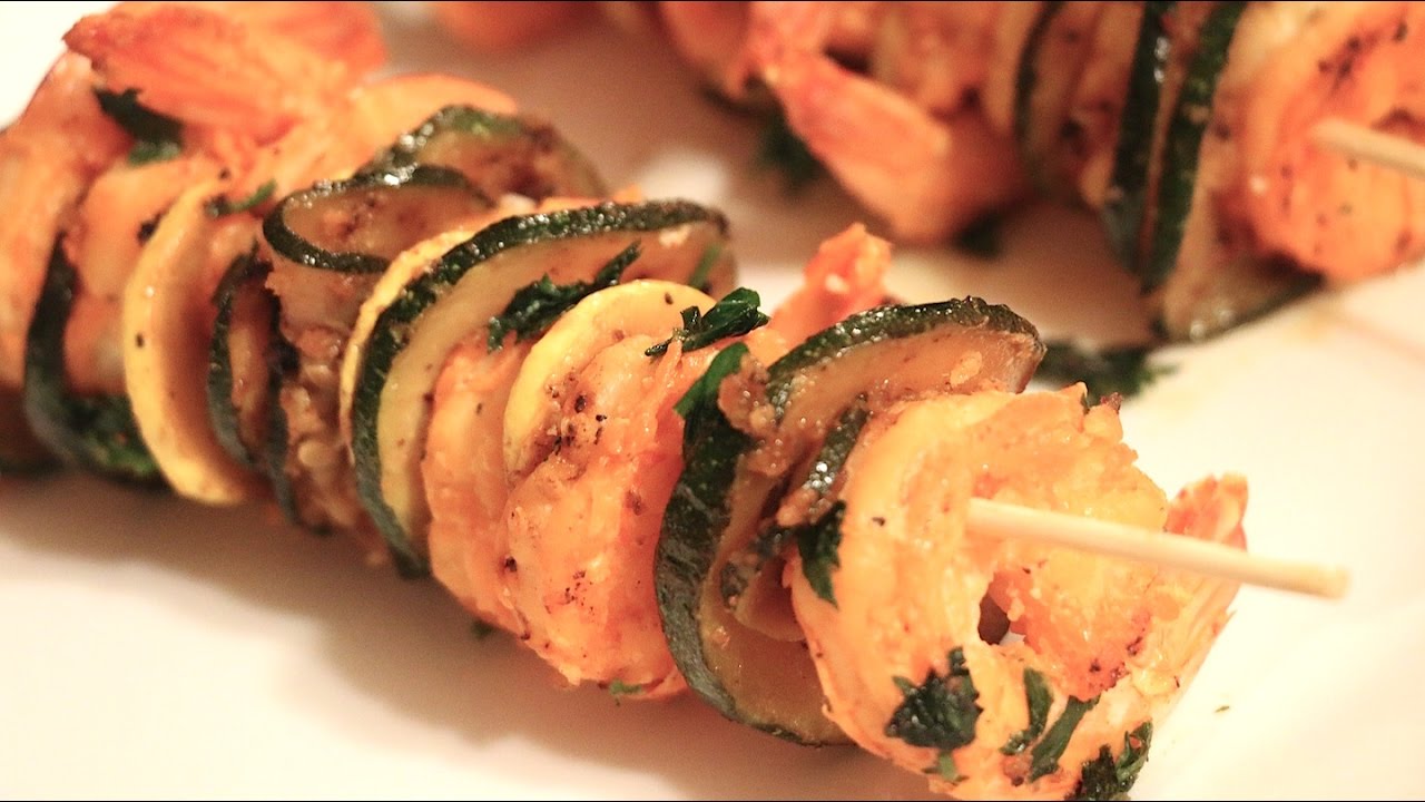 Pinchos/Brochetas de Camarones a la Plancha ∘ Grilled Shrimp Skewers ∘ ...