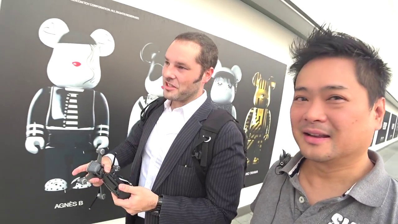 "Vlog the Vlogger" Check out what's SerpentZA doing in Hong Kong - YouTube