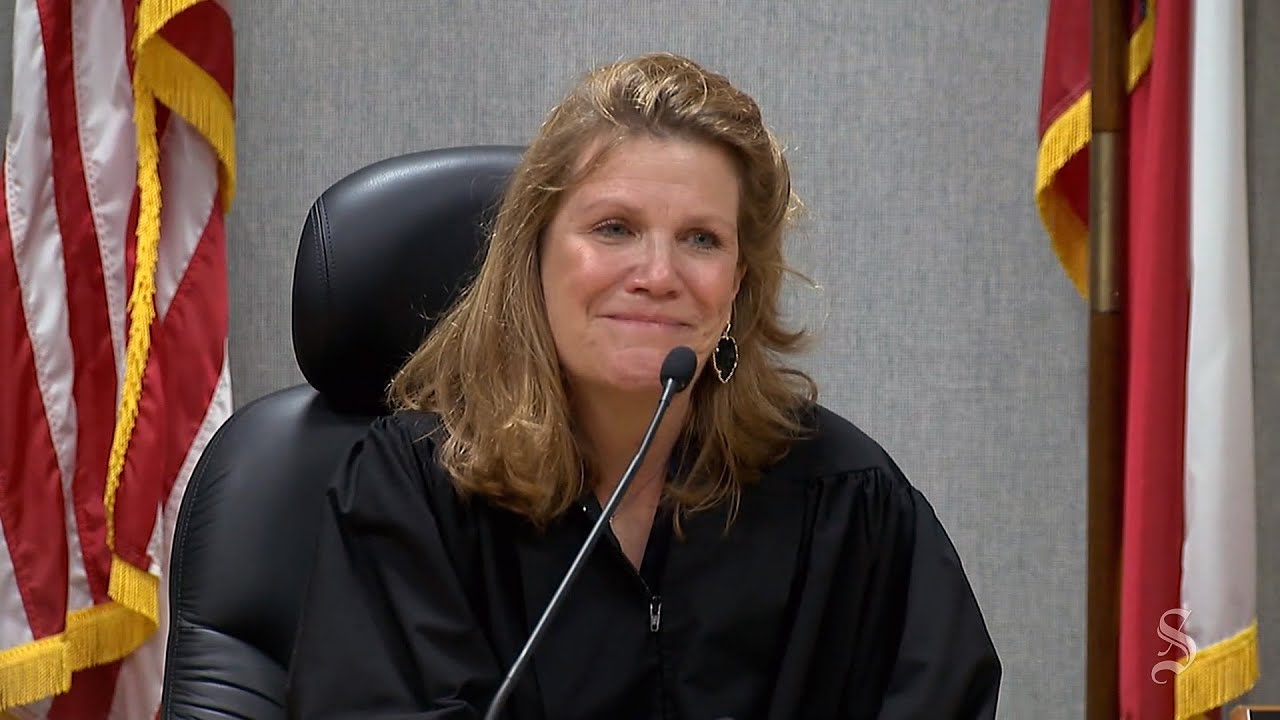 Judge Kocurek returns to bench after November shooting - YouTube