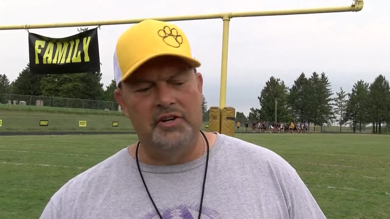 Football Preview: PEM Bulldogs - YouTube