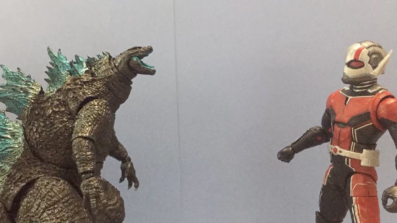 Godzilla VS Ant-Man - YouTube