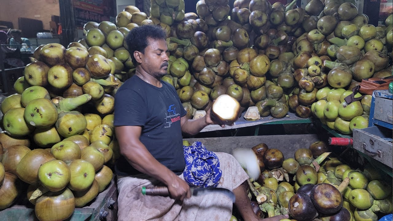 Extreme level Palm cutting skill !! Palm cutting speed - YouTube