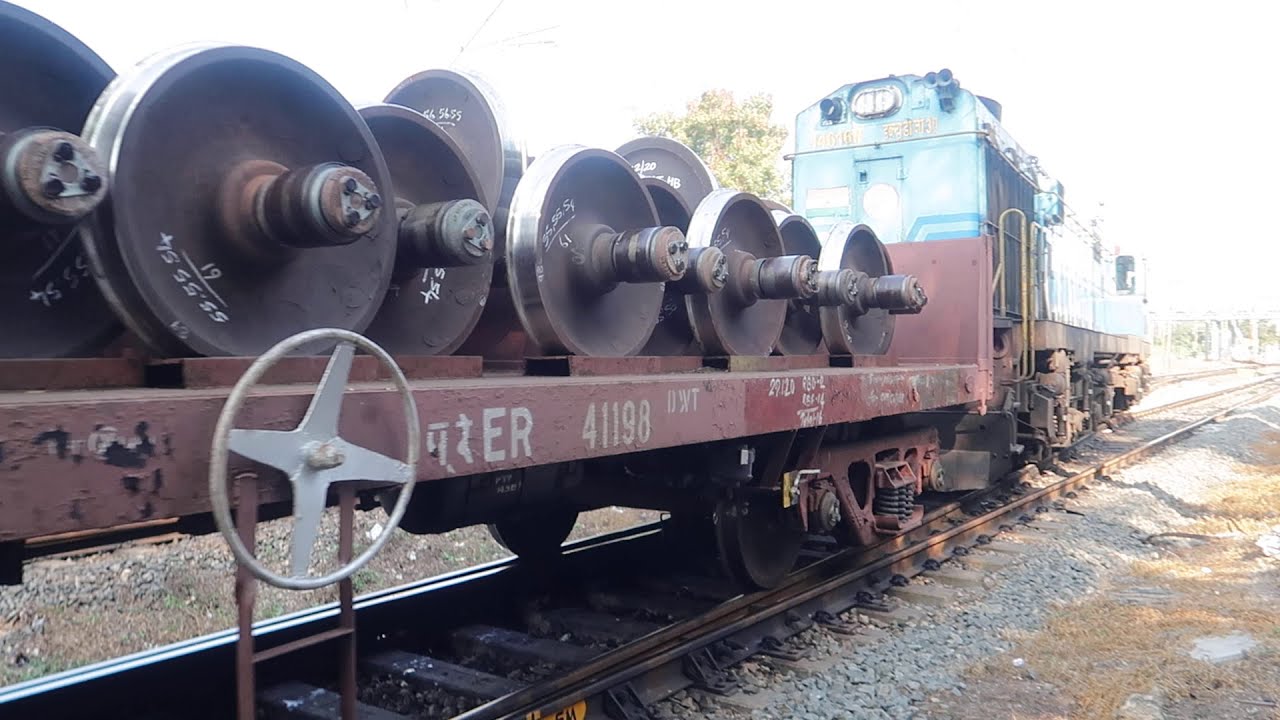 Very Very Rare...Mixed Goods Train, High Power Diesel Engine WDG3A ...