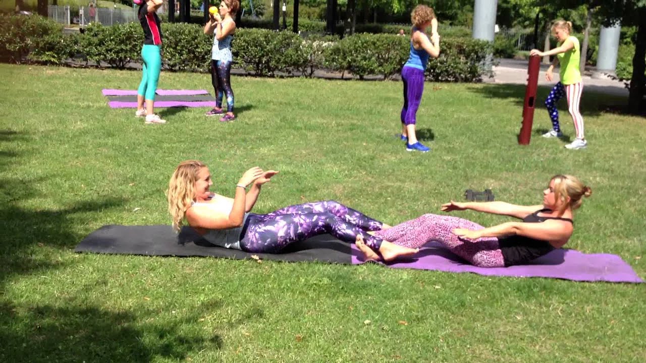 Behind the scenes: Pre-photo shoot warm up with Kate Burrows Personal ...