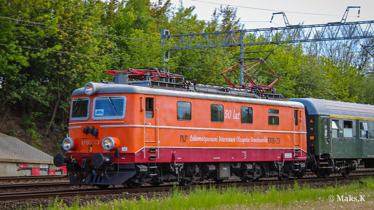 TurKol "LAJKONIK" - EP05-23 i przejazd przez stację Kraków Batowice ...