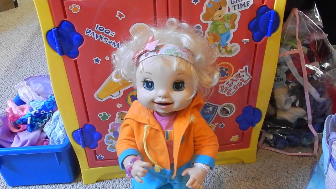 Emma Gets Ready For Fall - YouTube