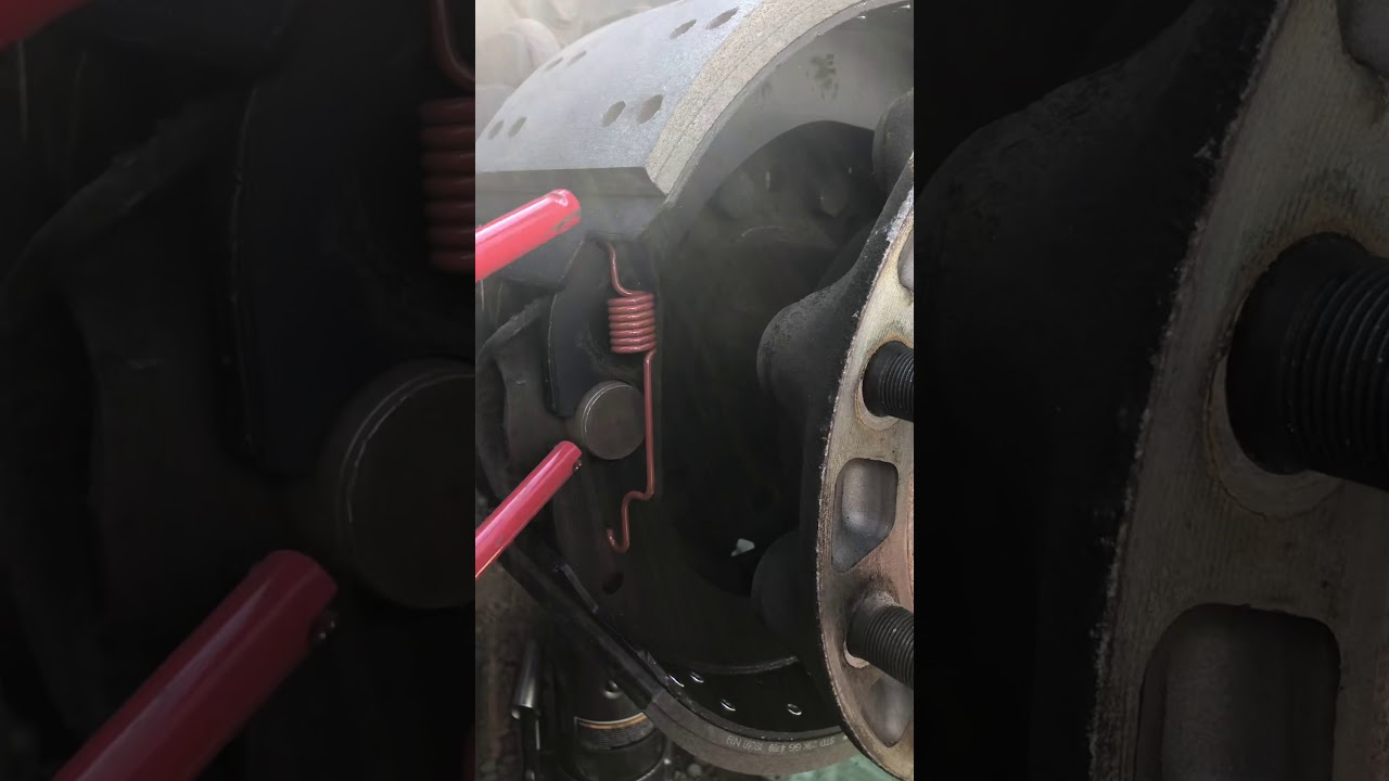 How to Break Spring on Semi Truck Break Shoes (KW T680 Eaton Spring ...