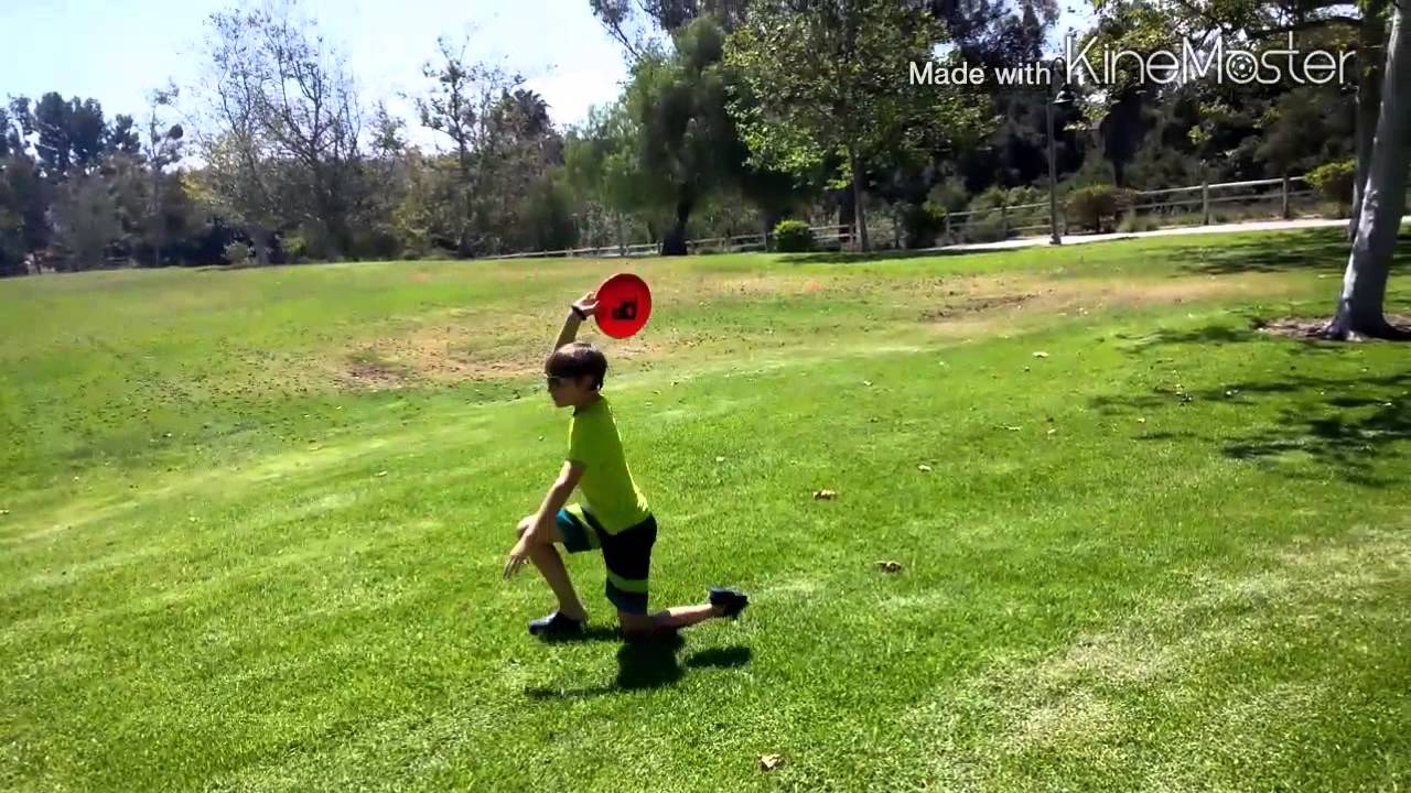 Fail at Frisbee - YouTube