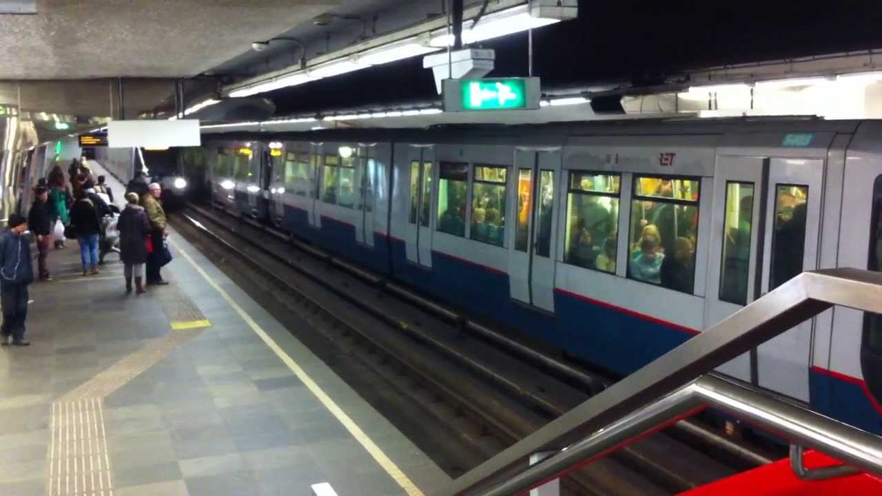 RET Metro Type S Aankomst Oostplein - YouTube