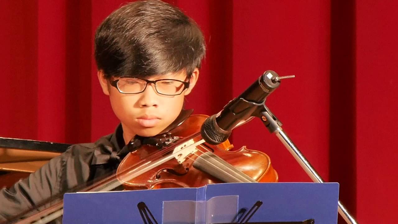 6 Sarabande Carl Bohm - YouTube