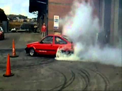 Twin Cams Diffing (Irish Coupes) - YouTube