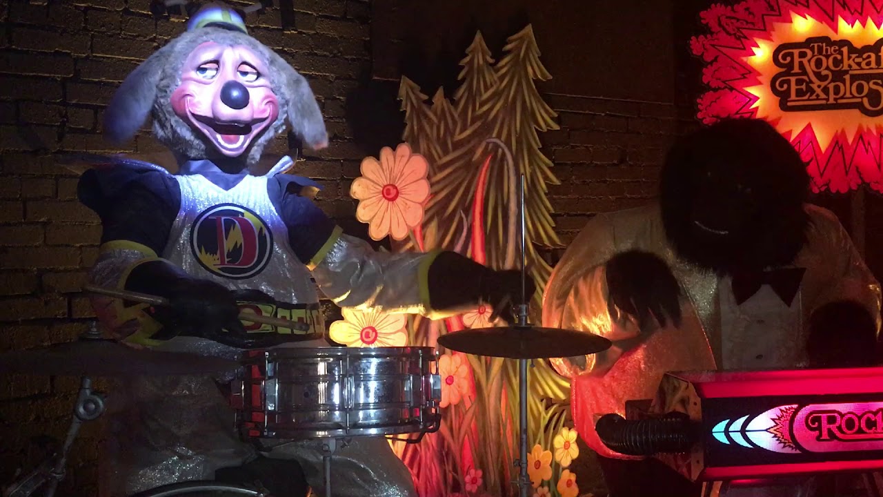 The Rock A Fire Exposion Usher Medley 06-02-2018 at Rockafire Arcade ...