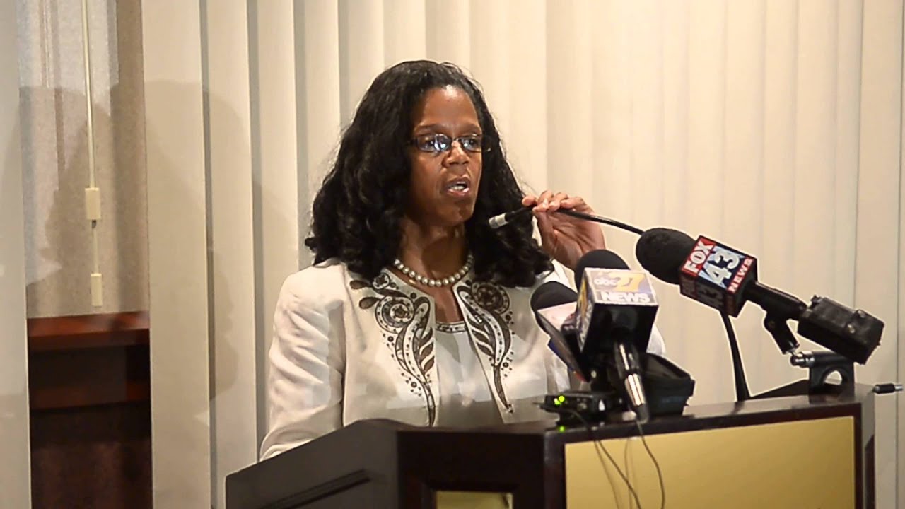 Harrisburg Mayor Linda Thompson concession speech - YouTube