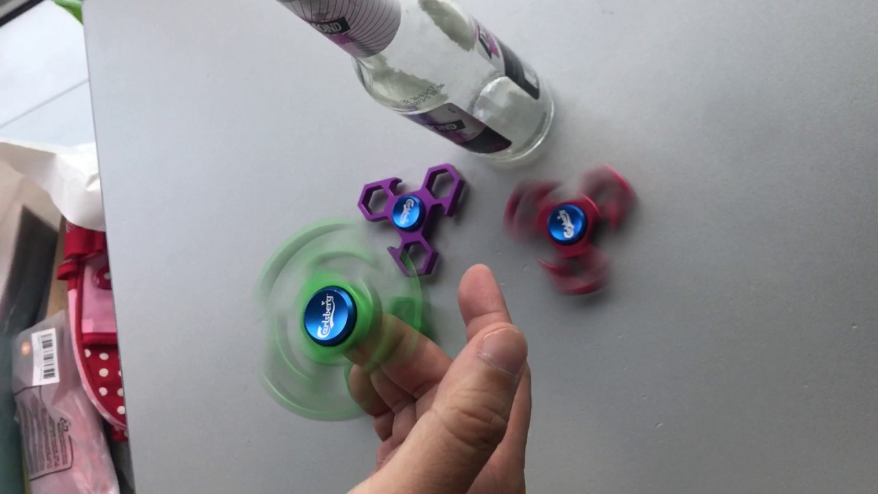 Fidget spinner and bottle opener - YouTube