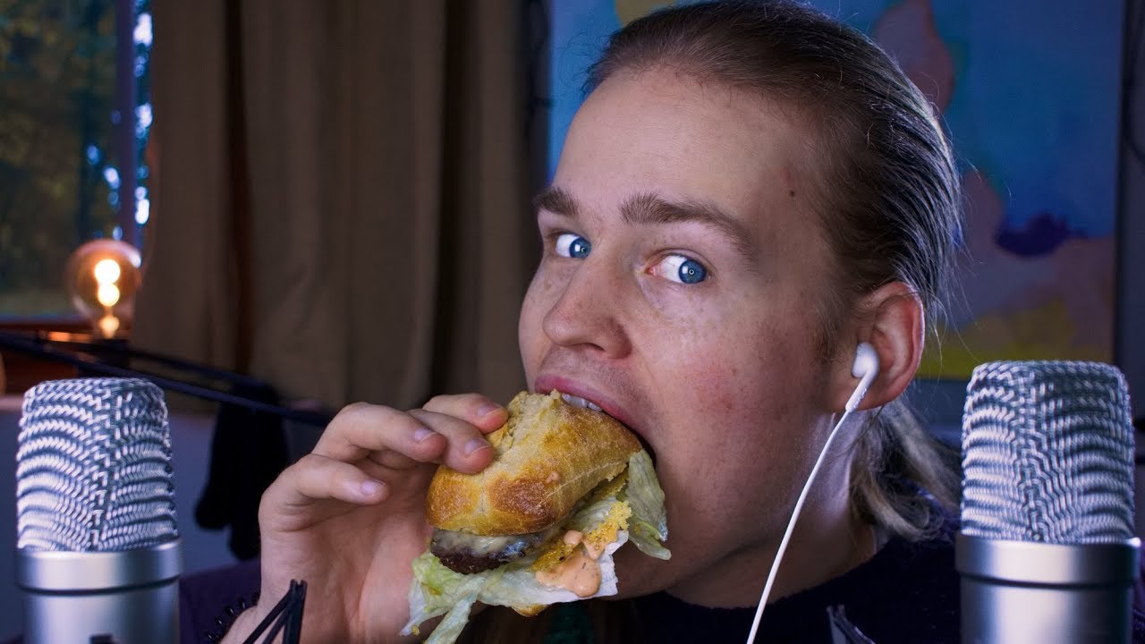 ASMR Burger Eating Mouth Sounds (NO ADS + NO TALKING) (Week Of Mouth ...