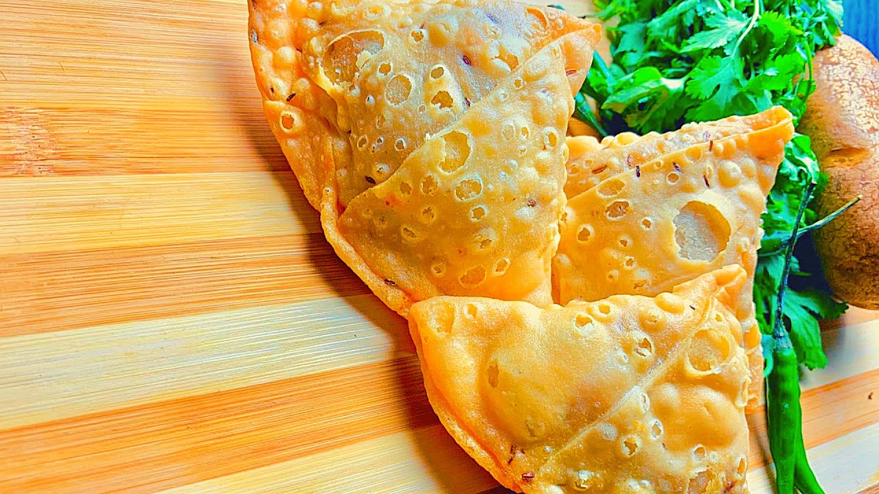 Aloo methi samosa recipe | Folding samosa technique | Samosa dough ...