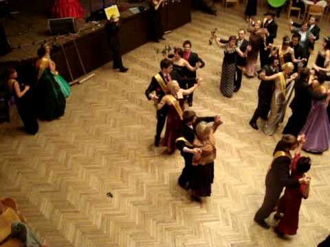 Mazurka - tanec s profesory, maturitní ples 8.G - YouTube