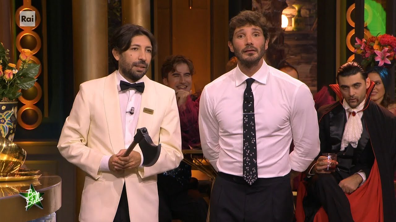 Il gioco di Luciano - Bar Stella 31/10/2023 - YouTube